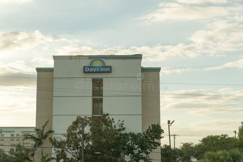 Days Inn hotel chain logo editorial stock photo. Image of logos - 120168208