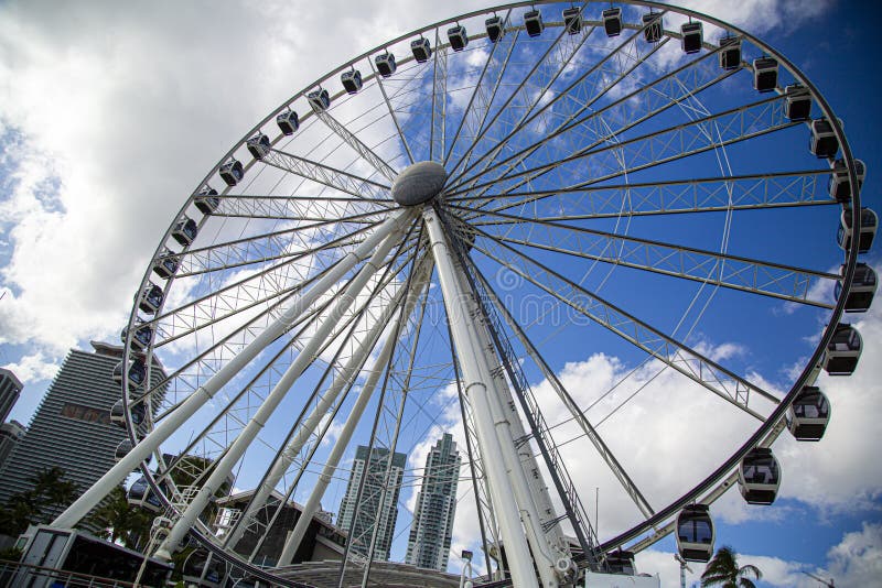 Ferris Wheel Soaring His Over the Miami Editorial Photography - Image ...