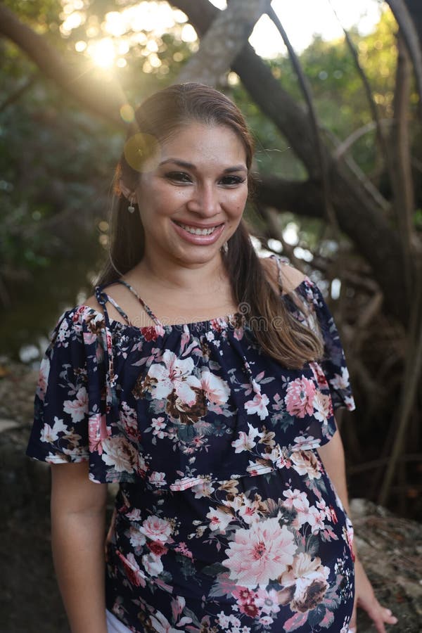 Hispanic Woman Maternity Photoshoot in a Park Stock Photo - Image of ... Hispanic Woman Maternity Photoshoot in a Park Stock Photo - Image of ...