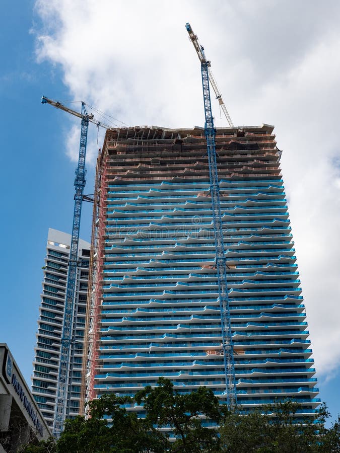 Miami, Florida USA - December 26, 2015: Construction of Skyscraper ...