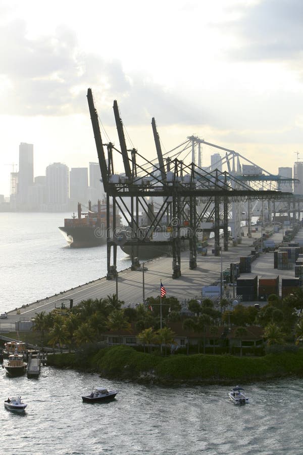 Miami harbour: cranes stock image. Image of construction - 9121019