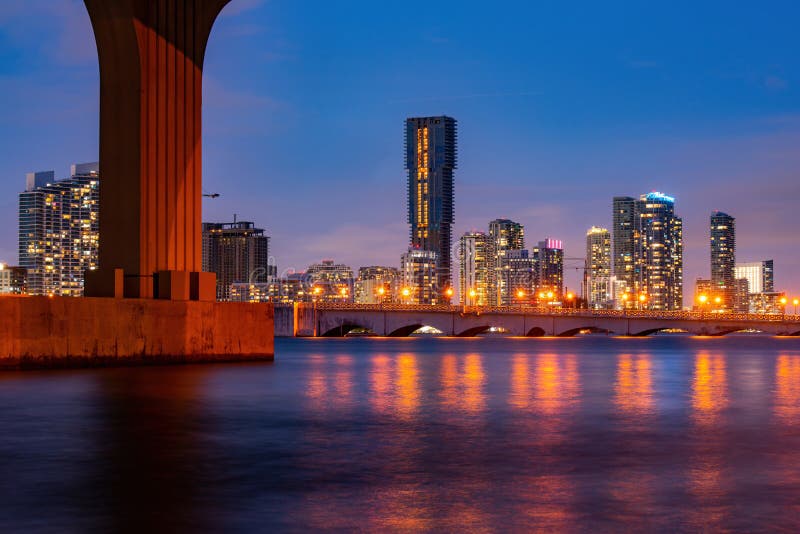 Miami Night. Miami South Beach Street View with Water Reflections at ...