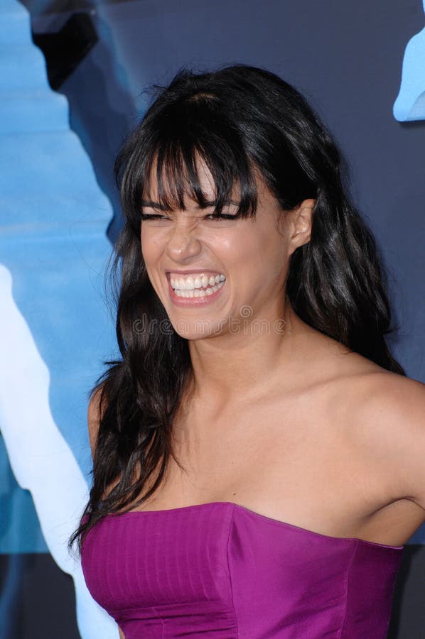 Micaela Rodriguez fotografía editorial. Imagen de gala - 24605787