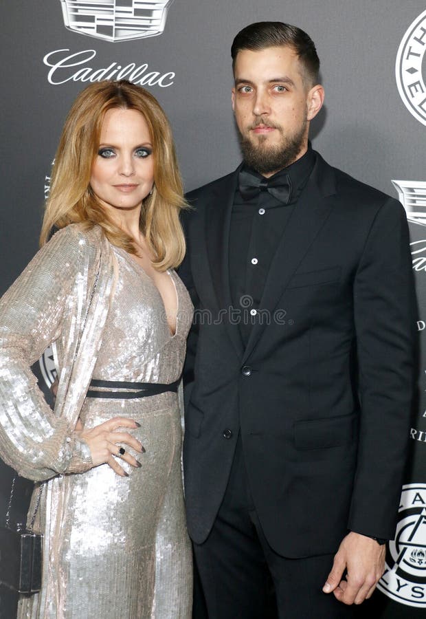 Michael Hope Und Mena Suvari Redaktionelles Stockfoto - Bild von halle ...