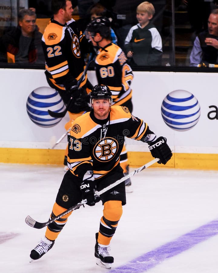 Michael Ryder with Puck editorial photo. Image of skate - 12477411