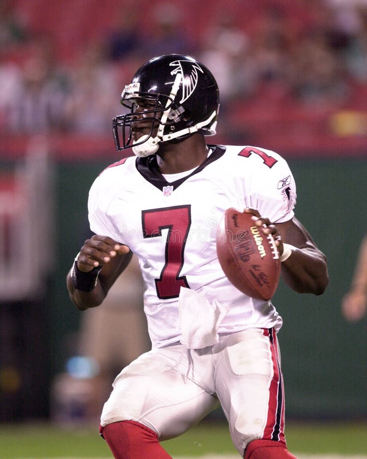 Michael Vick Atlanta Falcons Redaktionell Bild - Bild av boll, hjälm ...