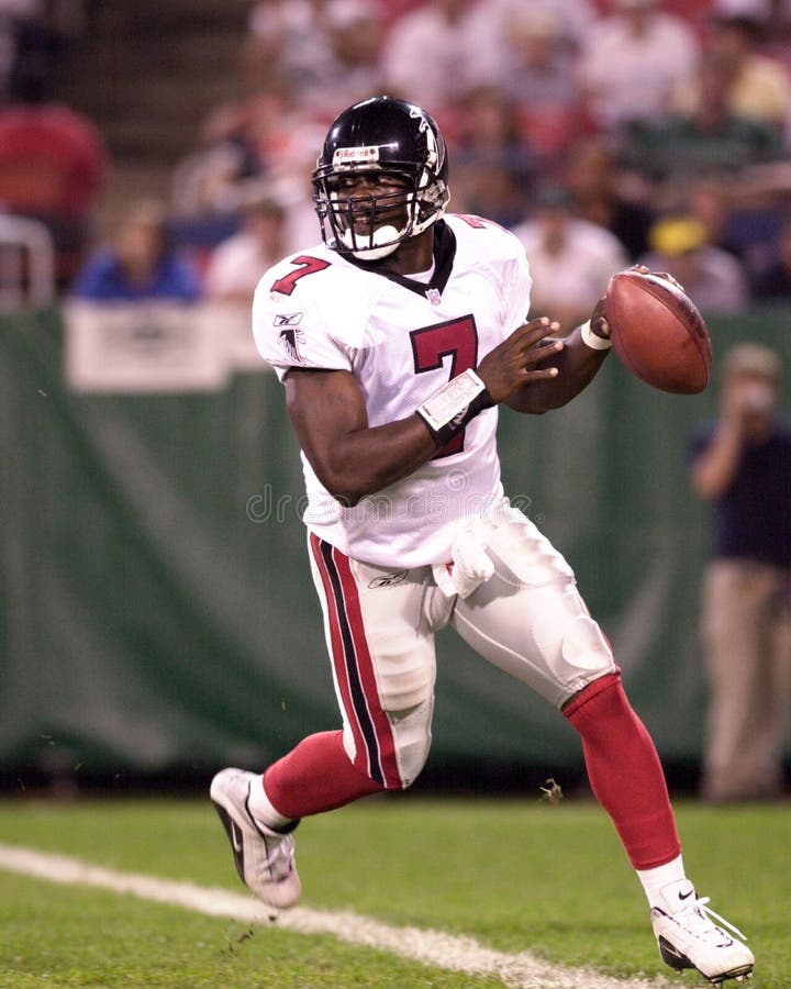 Michael Vick Atlanta Falcons Redaktionell Bild - Bild av boll, hjälm ...