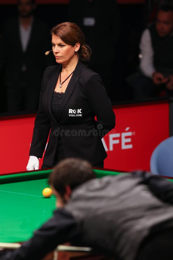 Michaela Tabb photo éditorial. Image du cadeau, novembre - 62650816