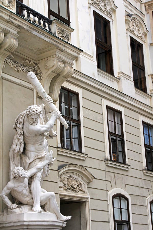 Michaelertrakt, Statua Di Ercole E Di Busiris Fotografia Stock ...