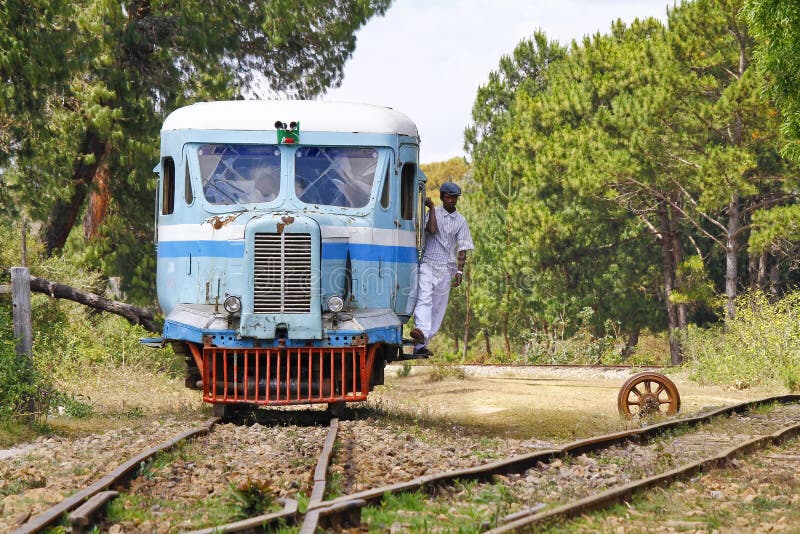Michelin Train Sur Pneus Au Madagascar Image stock éditorial - Image du ...
