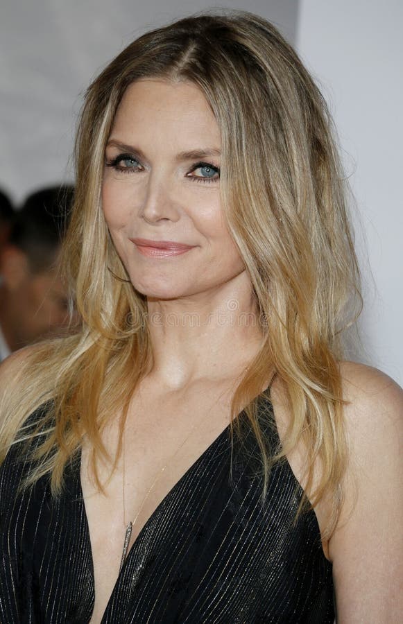 Michelle Pfeiffer editorial photography. Image of dress - 121961382 Michelle Pfeiffer editorial photography. Image of dress - 121961382