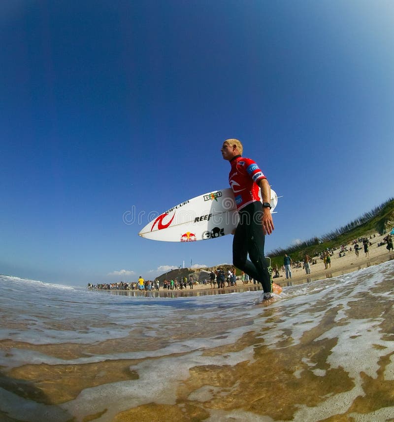 Pro Surfer Fanning Surfing in Hawaii Editorial Photo - Image of splash ...