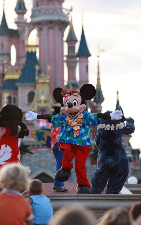 Mickey Mouse dancing editorial stock photo. Image of blue - 18059043