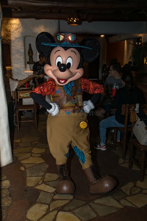 Mickey Mouse in an Explorer Outfit Editorial Image - Image of greet ...