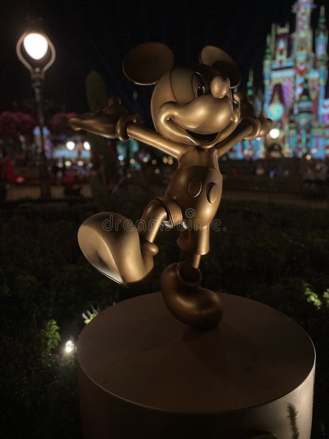 Mickey Mouse`s, Fab 50th Statue Outside Cinderella`s Castle, Orlando ...