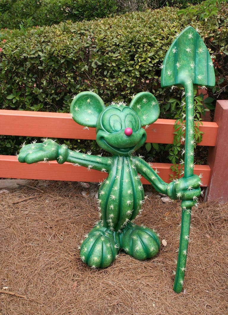 846 Mickey Mouse Firefighter Statue Stock Photos - Free & Royalty-Free ...