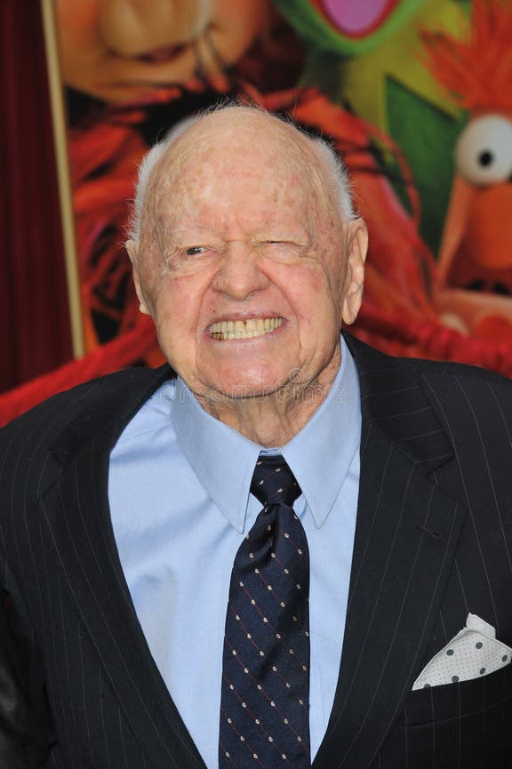 Mickey Rooney, Rooney, imagen editorial. Imagen de ruonario - 22801845