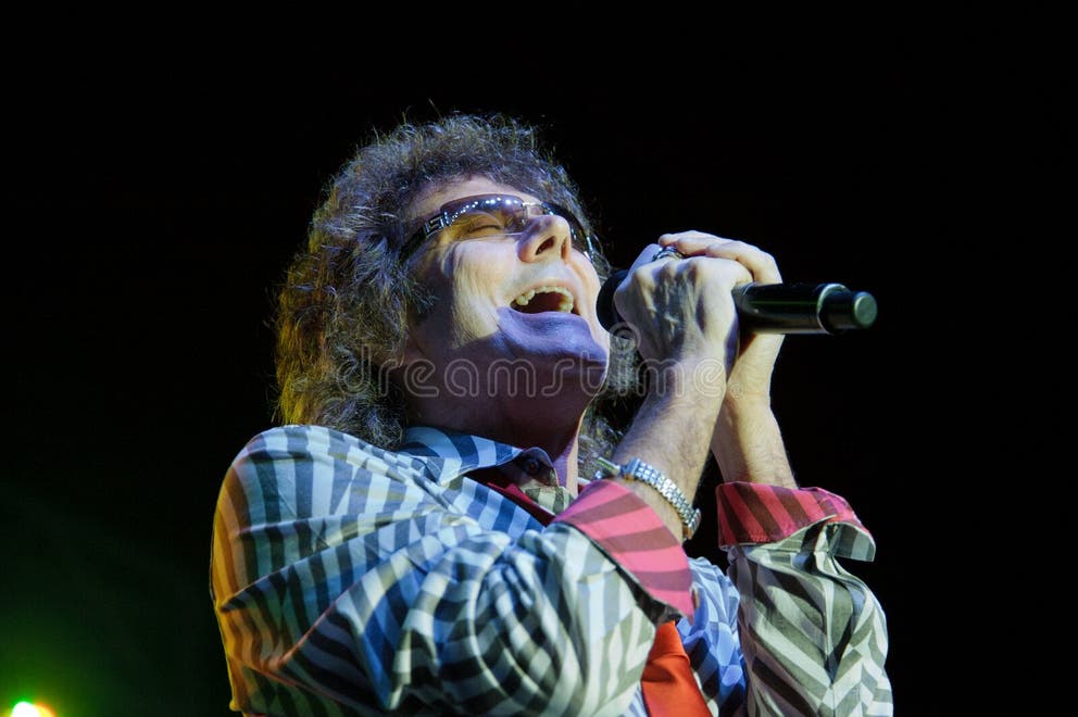 Mickey Thomas editorial photography. Image of mickey - 22481372