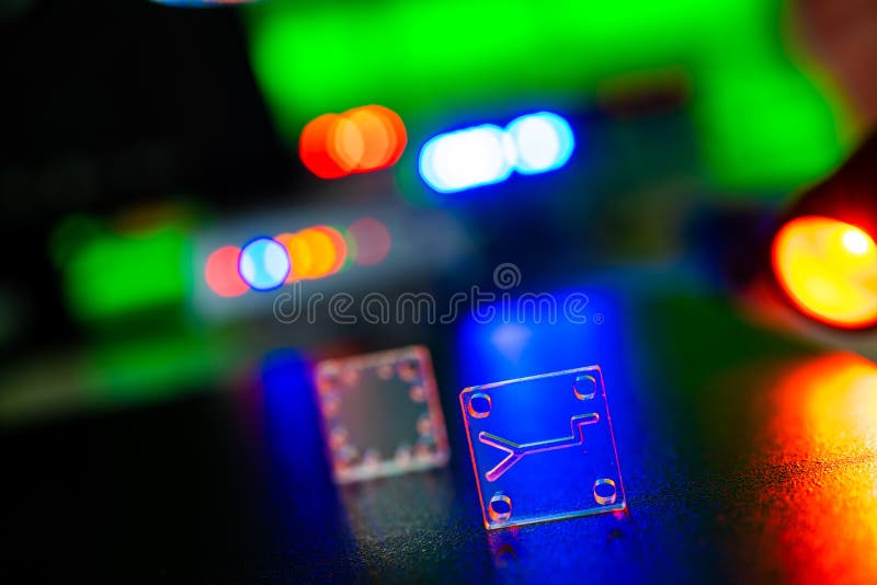 Microfluidic Device Instrument that Uses Micro Amounts of Fluid on a ...