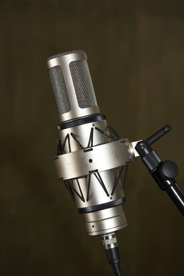 Microfono da studio fotografia stock. Immagine di stereo - 6531692