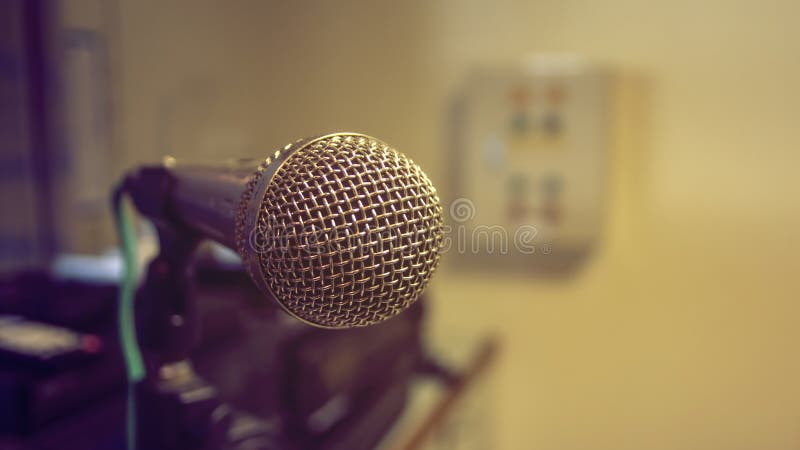 The Microphone in the Control Room Audio System of Organizations and ...