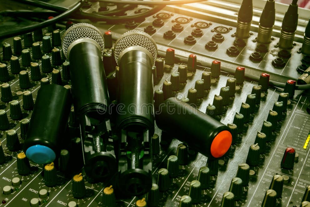 The Microphone in the Control Room Audio Systems Stock Illustration ...