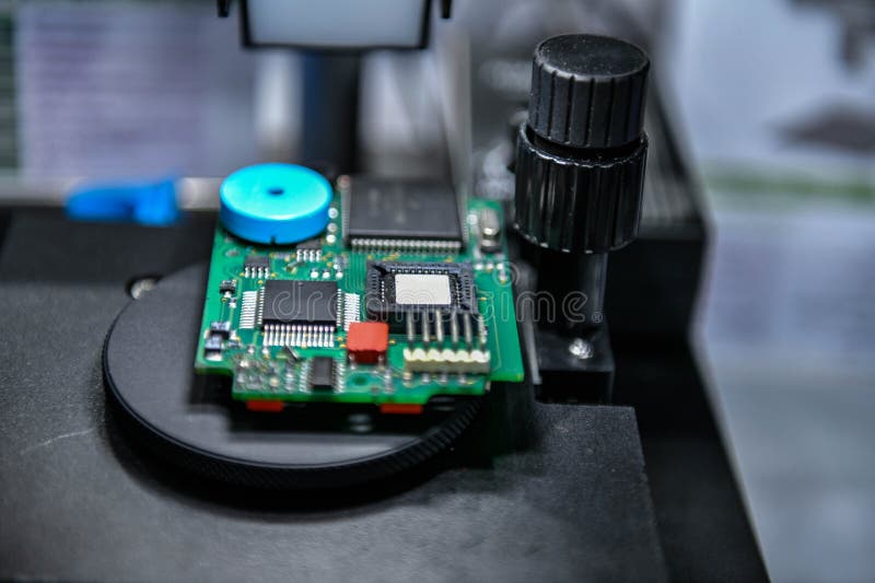 Microscope Inspection System for Checking the Quality of Electronic PCB ...