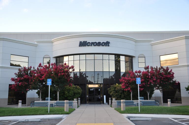 Microsoft building editorial photography. Image of redmond - 18655332