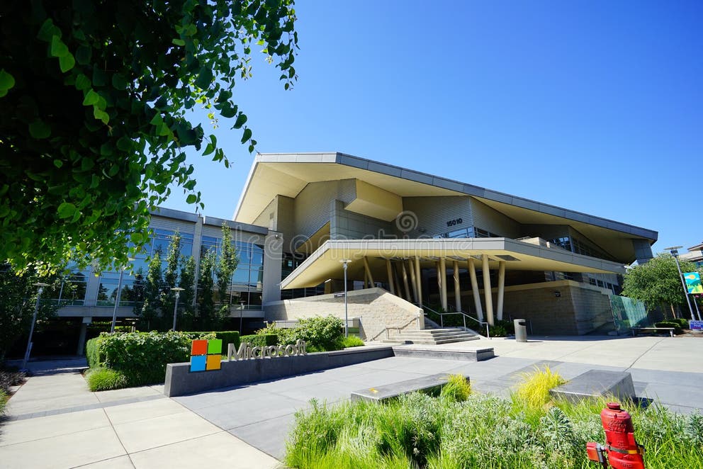 Microsoft headquarter editorial photo. Image of office - 89719371