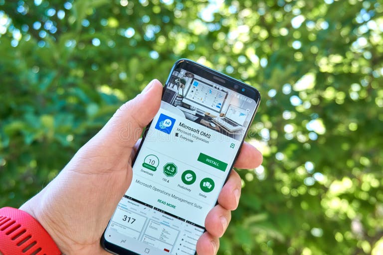 Microsoft OMS Mobile App on Samsung S8. Editorial Stock Image - Image ...