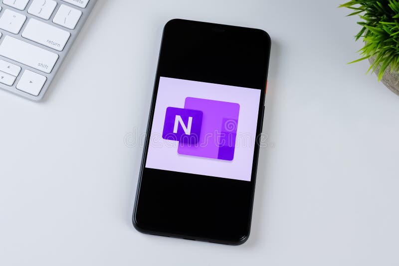 Microsoft OneNote App Logo on a Smartphone Screen. Editorial Stock ...