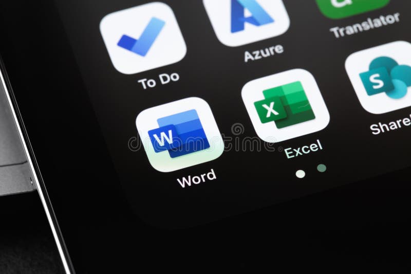 Microsoft Services Microsoft Word Excel Sharepoint Mobile Apps On The Screen Smartphone 8736