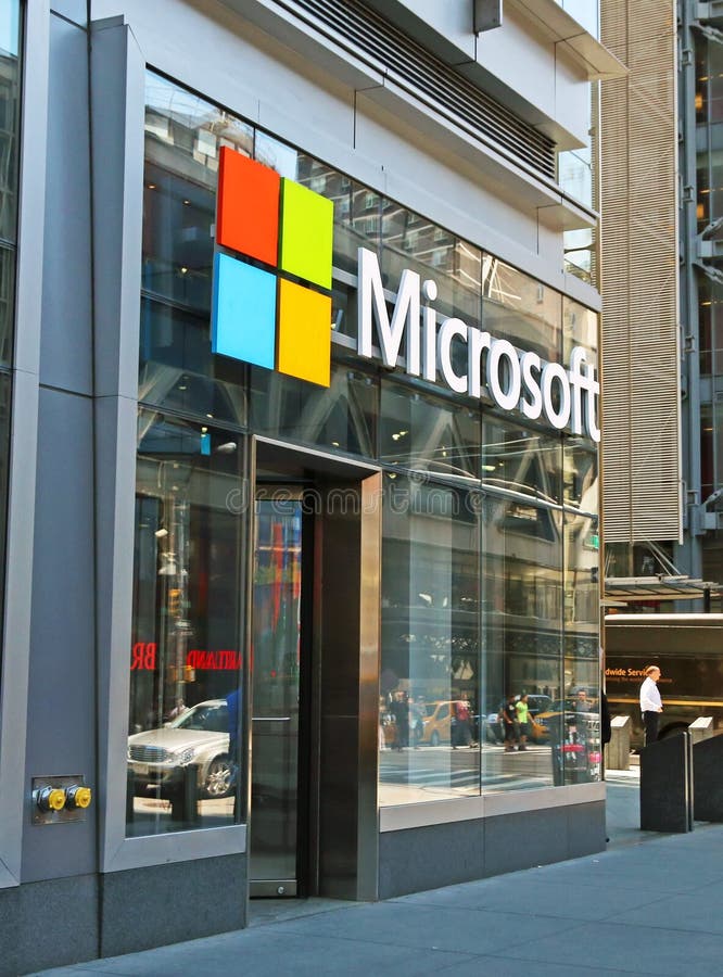 Microsoft store honolulu editorial image. Image of store - 31770745