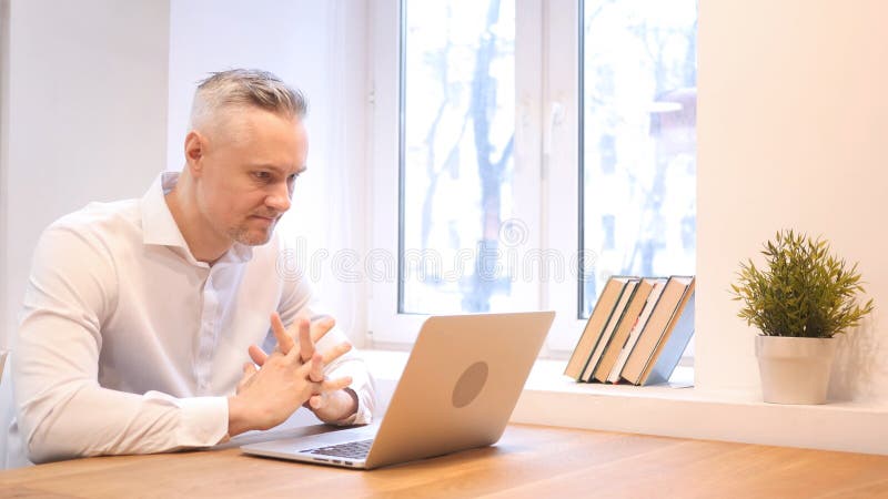 Middle Age Man Talking with Customer, Discussing, Negotiation Stock ...
