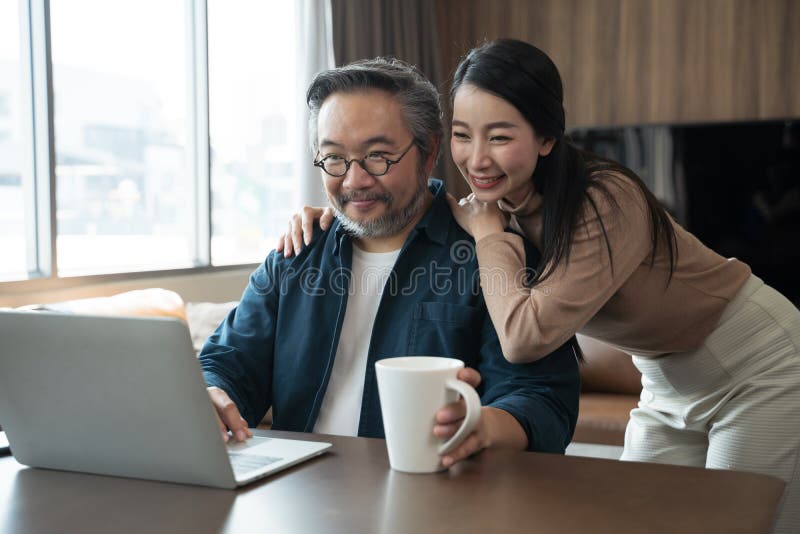 The Husband Encourages His Wife Sharing Working And Lifestyle At Home