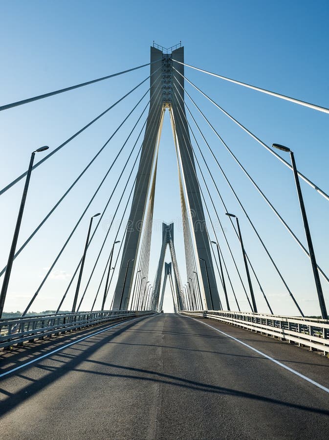 In the Middle of the Bridge Stock Image - Image of suspension, footing ...