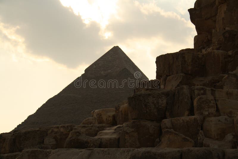 The Middle Pyramid of Giza, Pyramid of Khephren Stock Image - Image of ...
