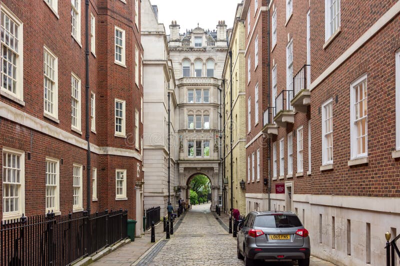 Middle Temple Lane in London, UK Editorial Stock Photo - Image of ...