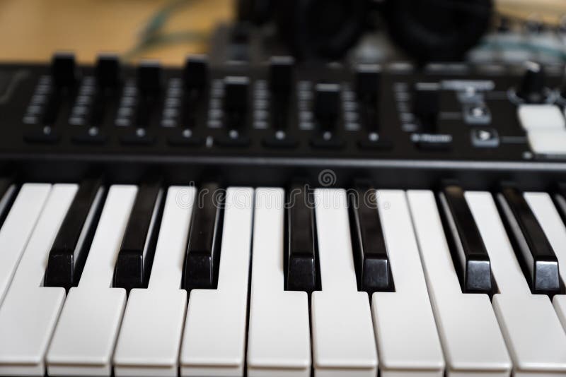 MIDI Keyboard Synthesizer Piano Keys Stock Photo - Image of musical ... MIDI Keyboard Synthesizer Piano Keys Stock Photo - Image of musical ...