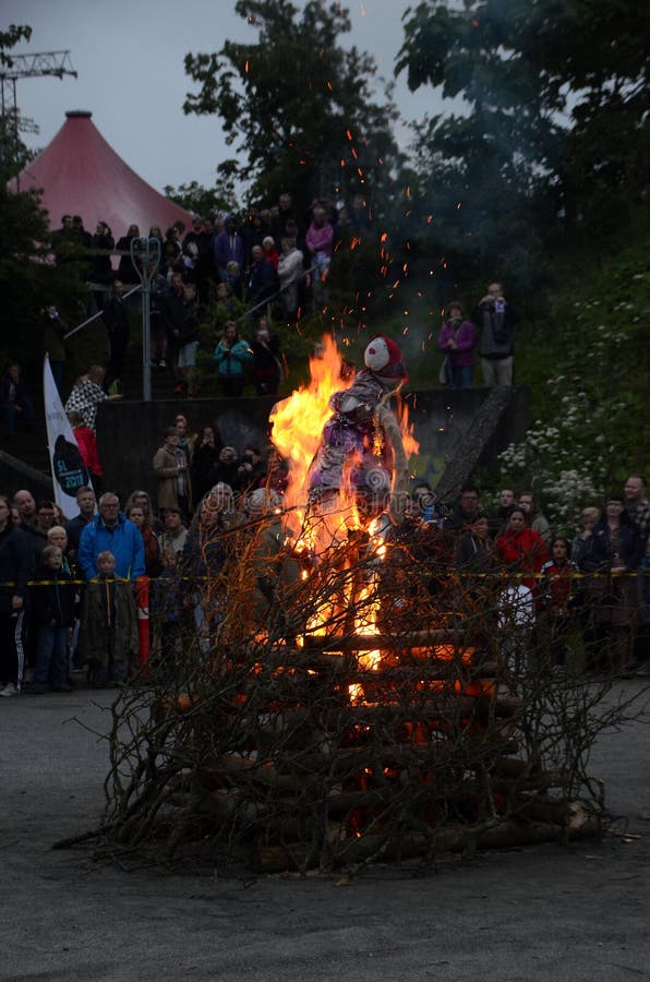 Midsummer Bonfire editorial photography. Image of editorial - 94978097
