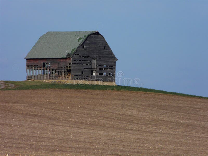 Midwestern Barn stock photo. Image of midwestern, disrepair - 34720142