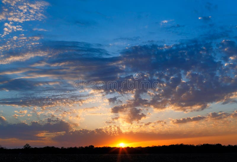 Midwestern Sunset Sky stock image. Image of stunning - 41124767