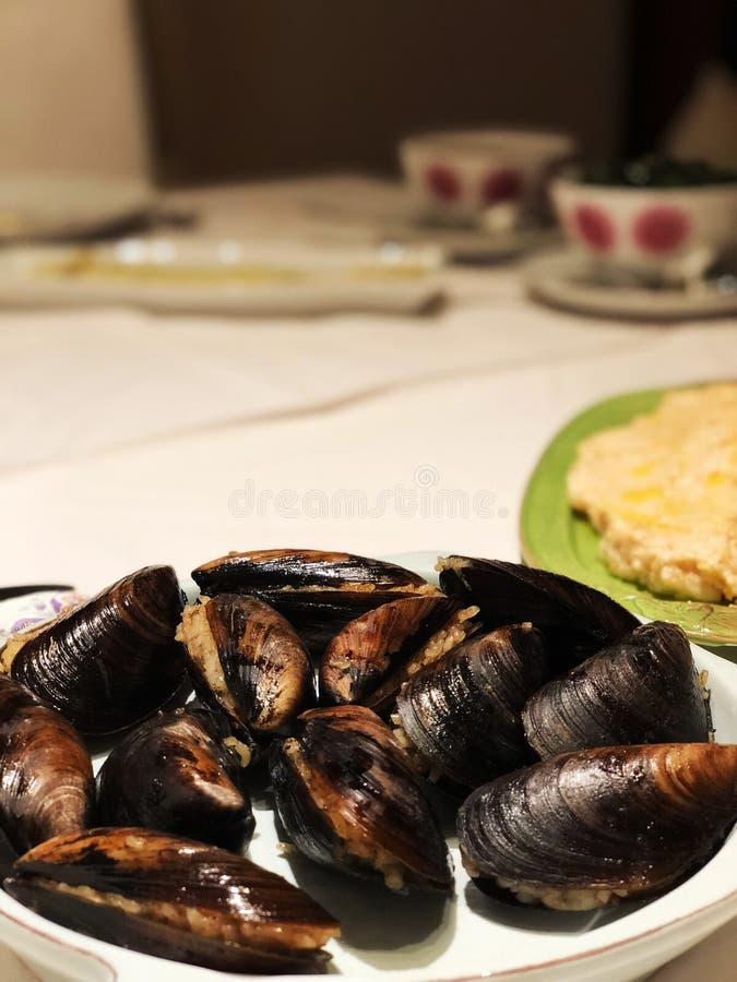 Midye Dolma Es Comida Turca De La Calle Imagen de archivo - Imagen de ...