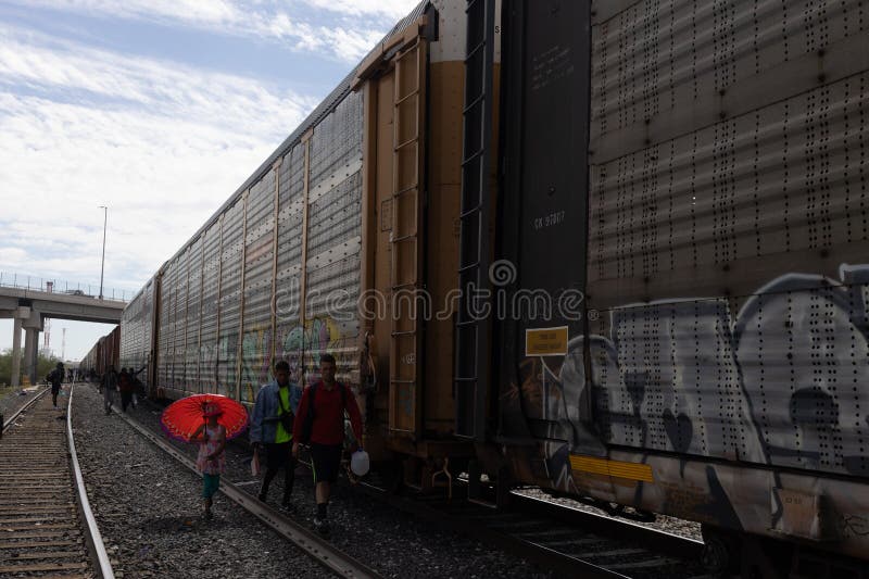 Migrant Paths by Ciudad Juarez Editorial Stock Image - Image of travel ...