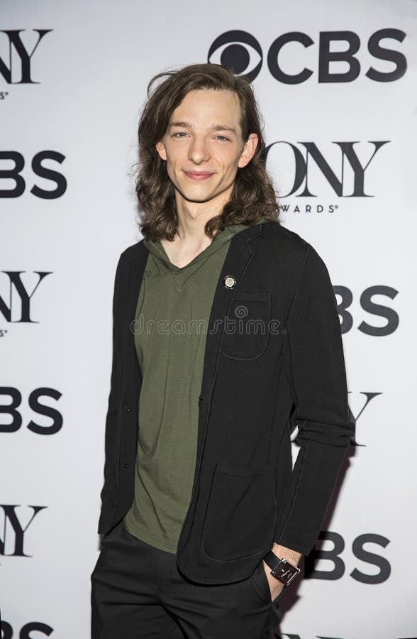 Mike Faist imagen editorial. Imagen de hombre, evan, insignificante ...