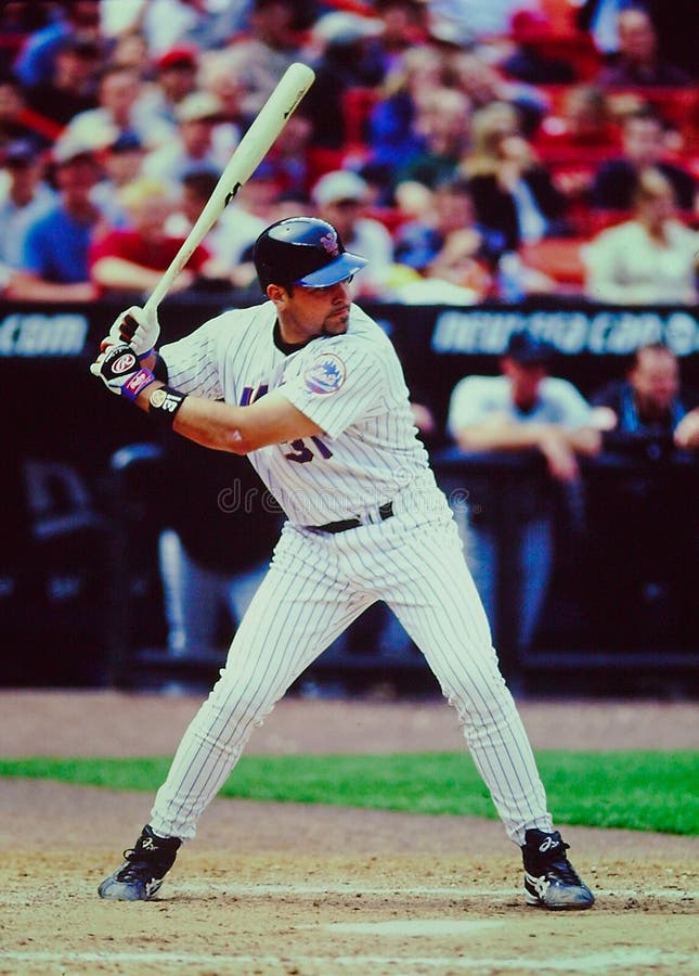 Mike Piazza New York Mets Catcher Editorial Image - Image of superstar ...