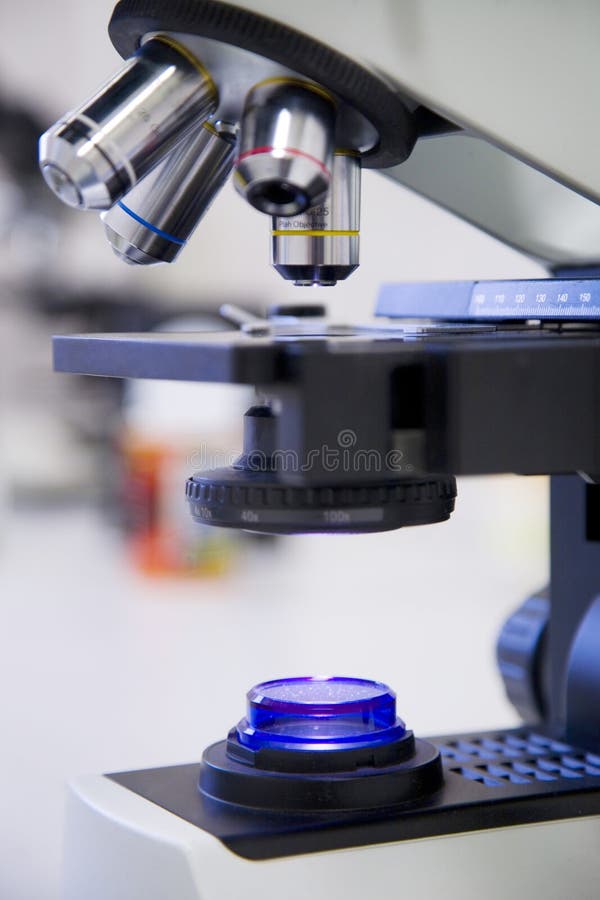 Mikroskop stock image. Image of microscope, medicine - 58920657