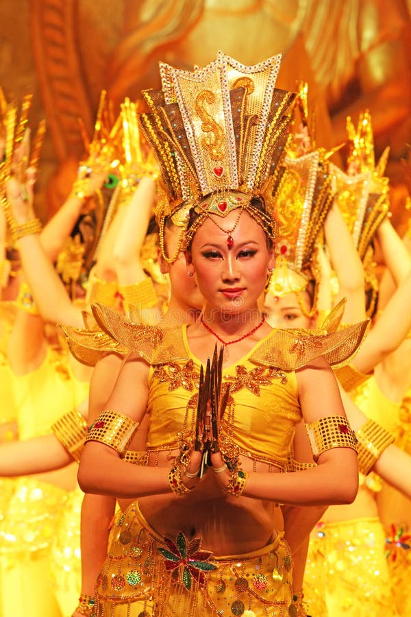 Mil Danzas De La Mano En China Imagen editorial - Imagen de buddha ...