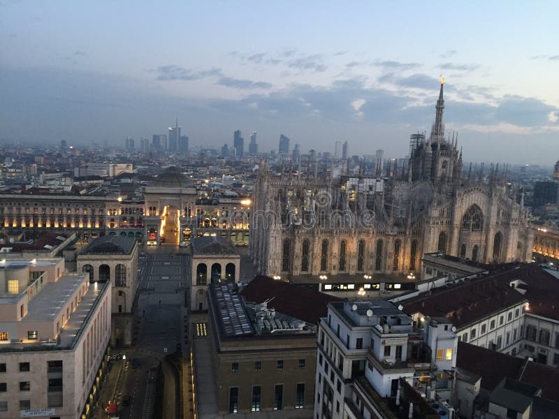 Milan early morning editorial photography. Image of milan - 204241492