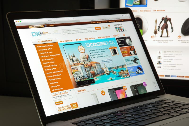 Milan, Italy - August 10, 2017: DX.com Website Homepage Editorial Photo ...